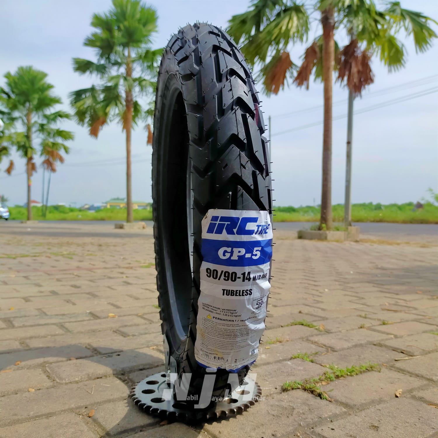 Ban Motor IRC GP5 Ring 14 Semi Trail buat matic Gratis Pentil | Lazada ...