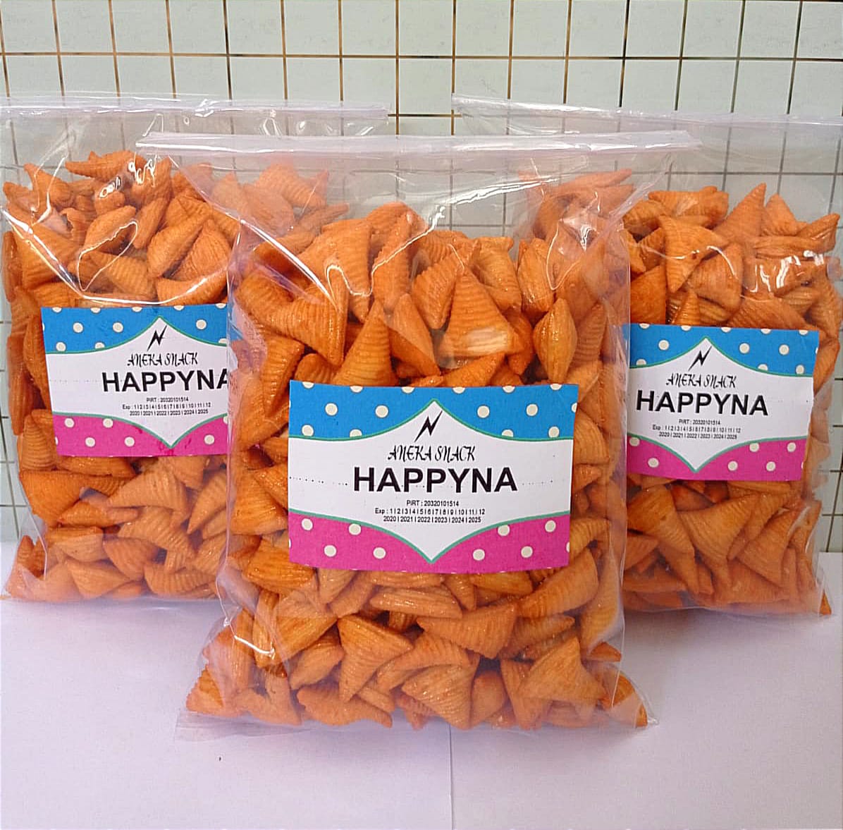 Happyna Segitiga Jagung / Pang Pang Segitiga / Pang Pang Jagung / Corn ...