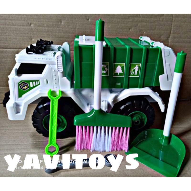 AK 77 MAINAN TRUCK COMPACTOR SAMPAH BESAR PLUS ALAT KEBERSIHAN KTG FREE ...