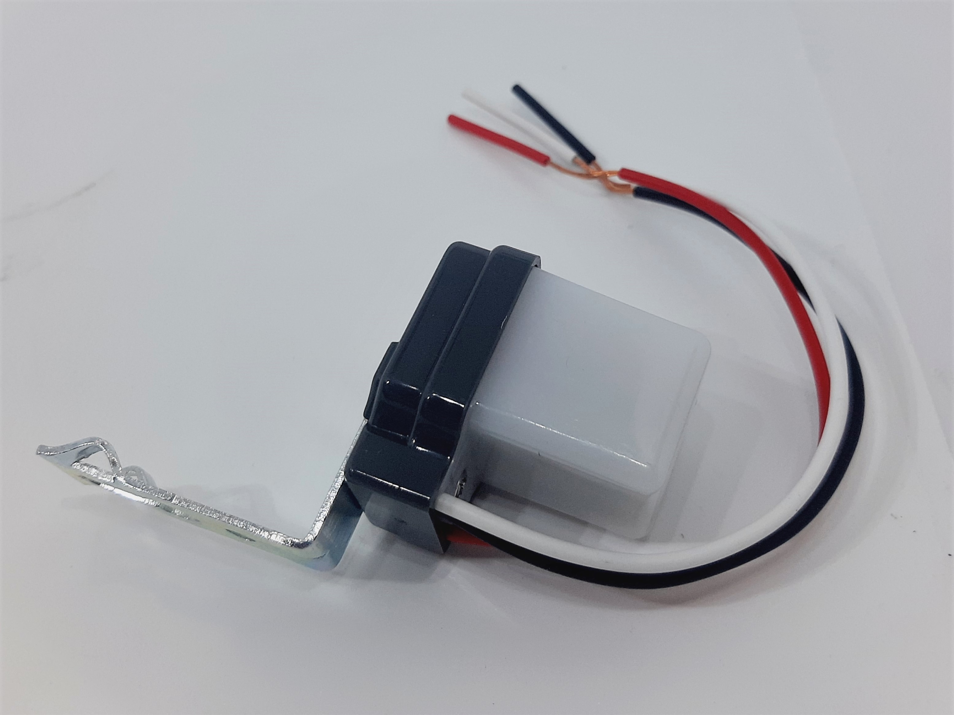 Photocell / Photocontrols / Sensor Cahaya Otomatis 3A Powell HARGA 1PCS ...