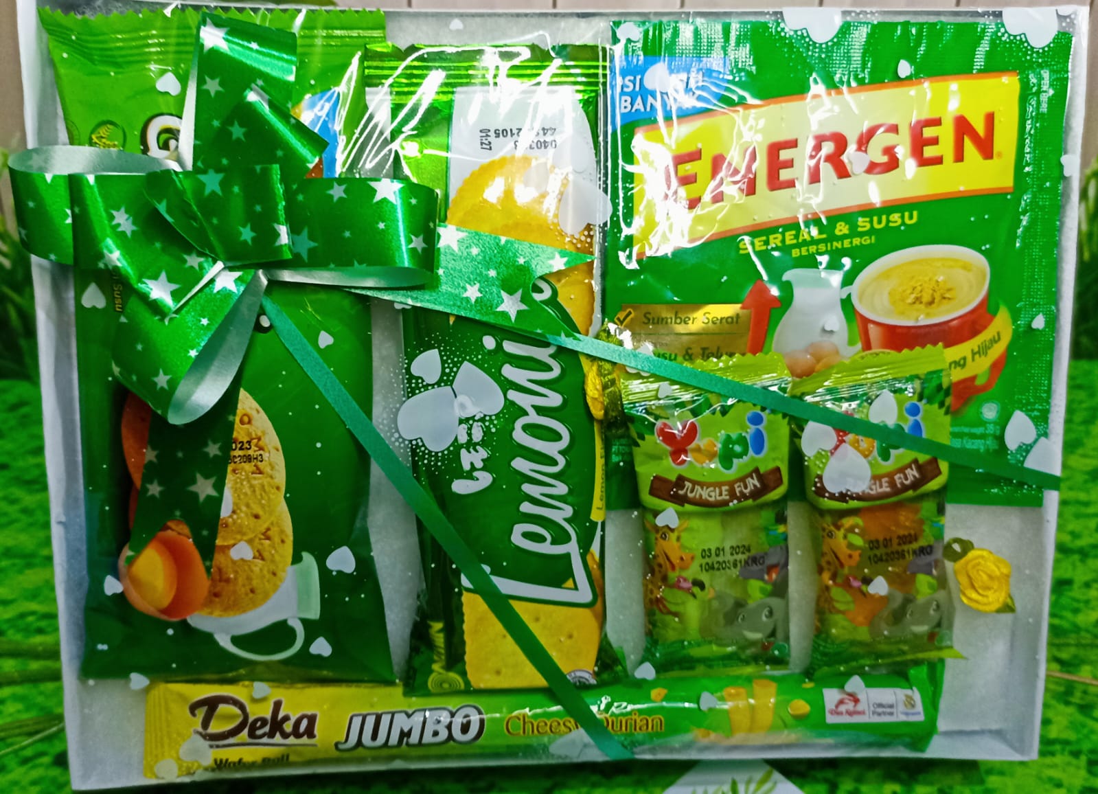 Snack Box Mini Gift Hamper Birthday Hadiah Kado Ultah Valentine Parcel ...