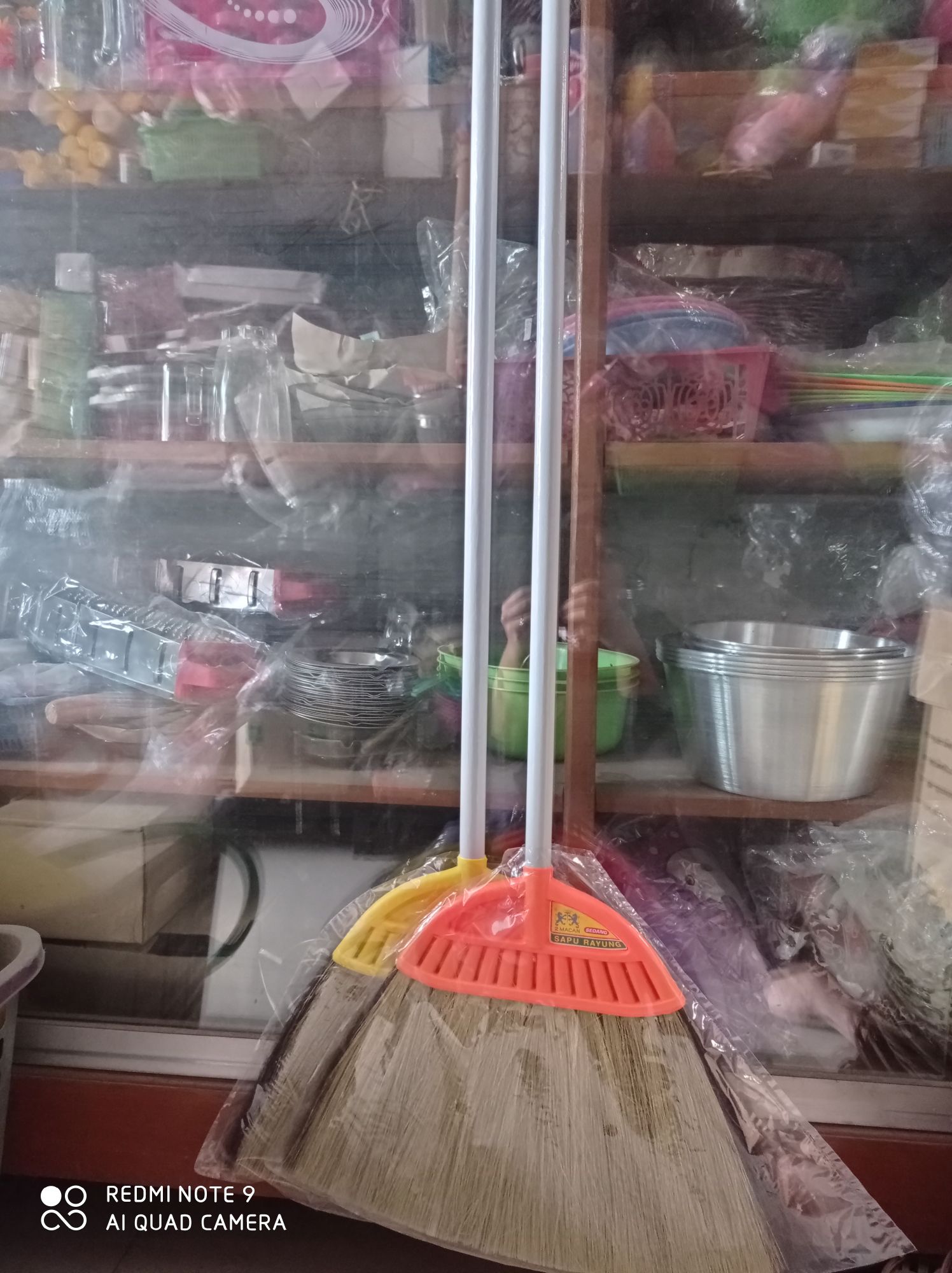 Sapu Nilon Nagata Sapu Lantai Sapu Plastik Gagang Panjang Sapu Nagata ...