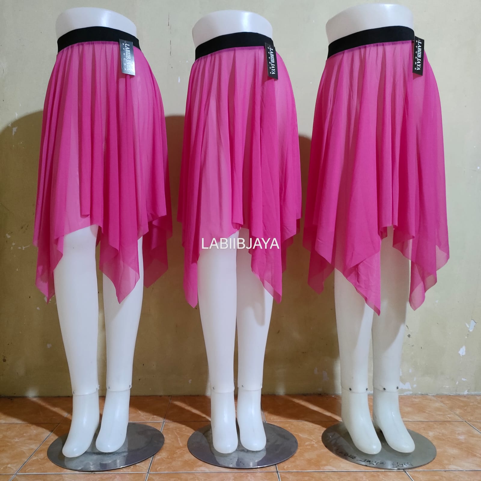Standar Pink Barbie Rok Mini Untuk Dance Model Flare Simetris Ukuran ...