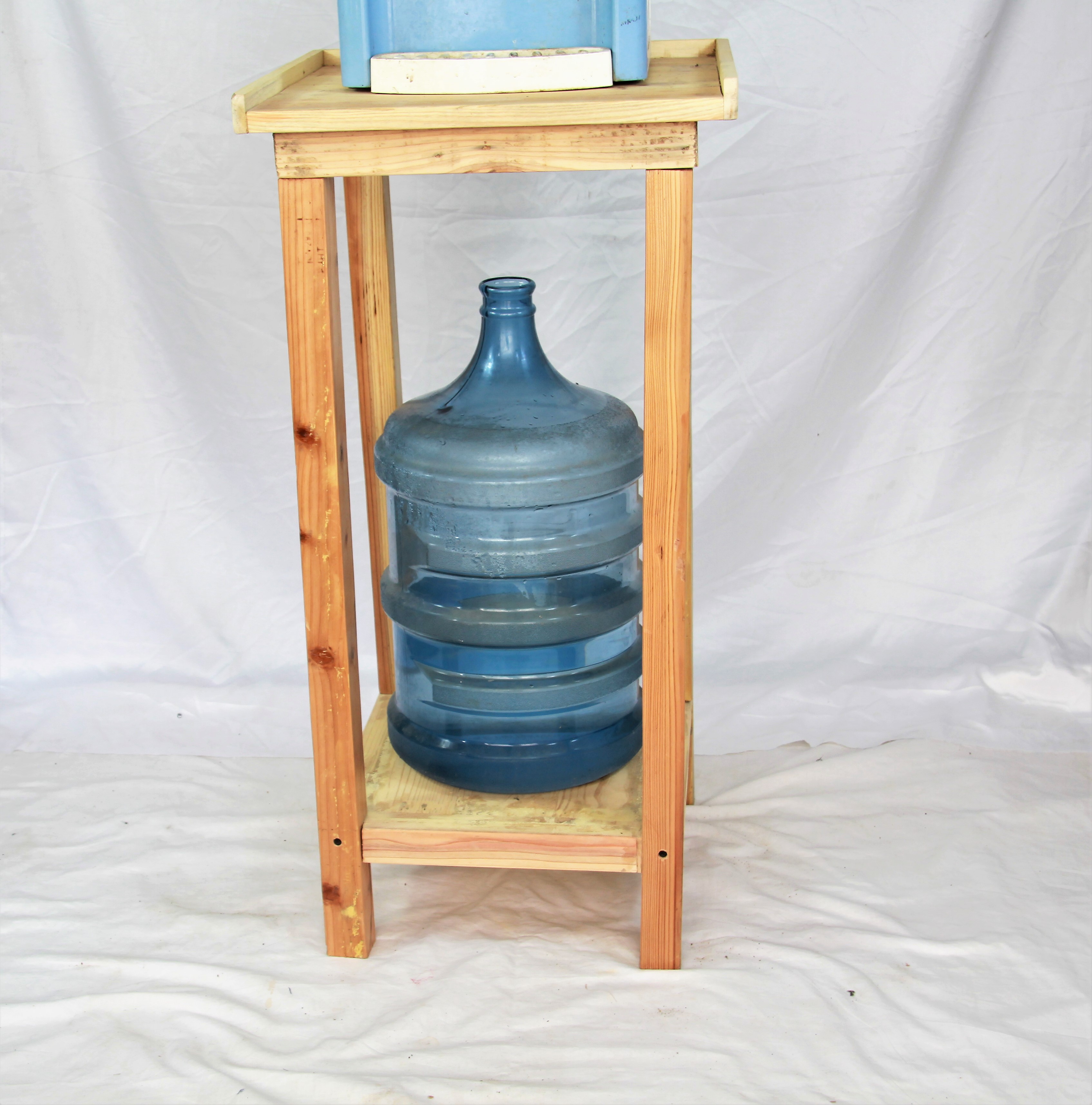 MEJA DISPENSER, KURSI, TEMPAT DISPENSER (40X40X75) KAYU JATI BELANDA ...