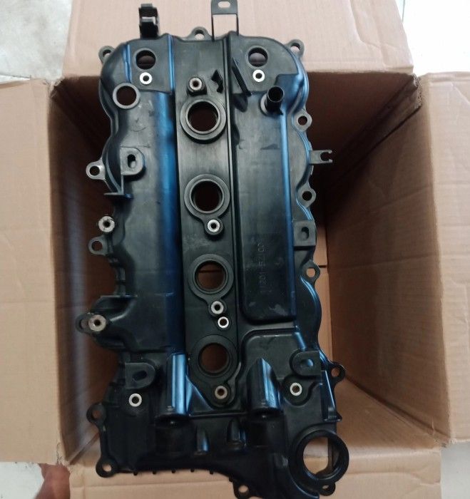 Cover Cylinder Head Tutup Mesin Toyota Avanza Veloz 11201-Bz100 ...