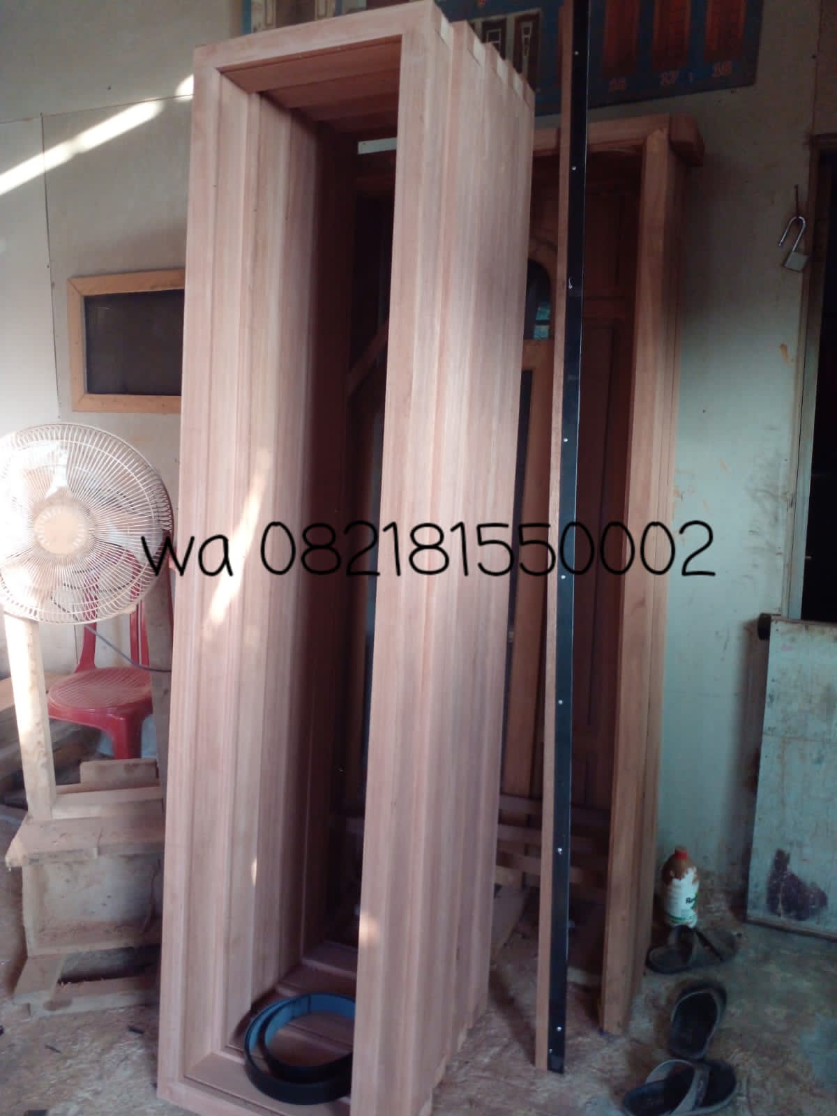 Kusen jendela bahan kayu kamper oven ukuran standar /kusen jendela kayu ...