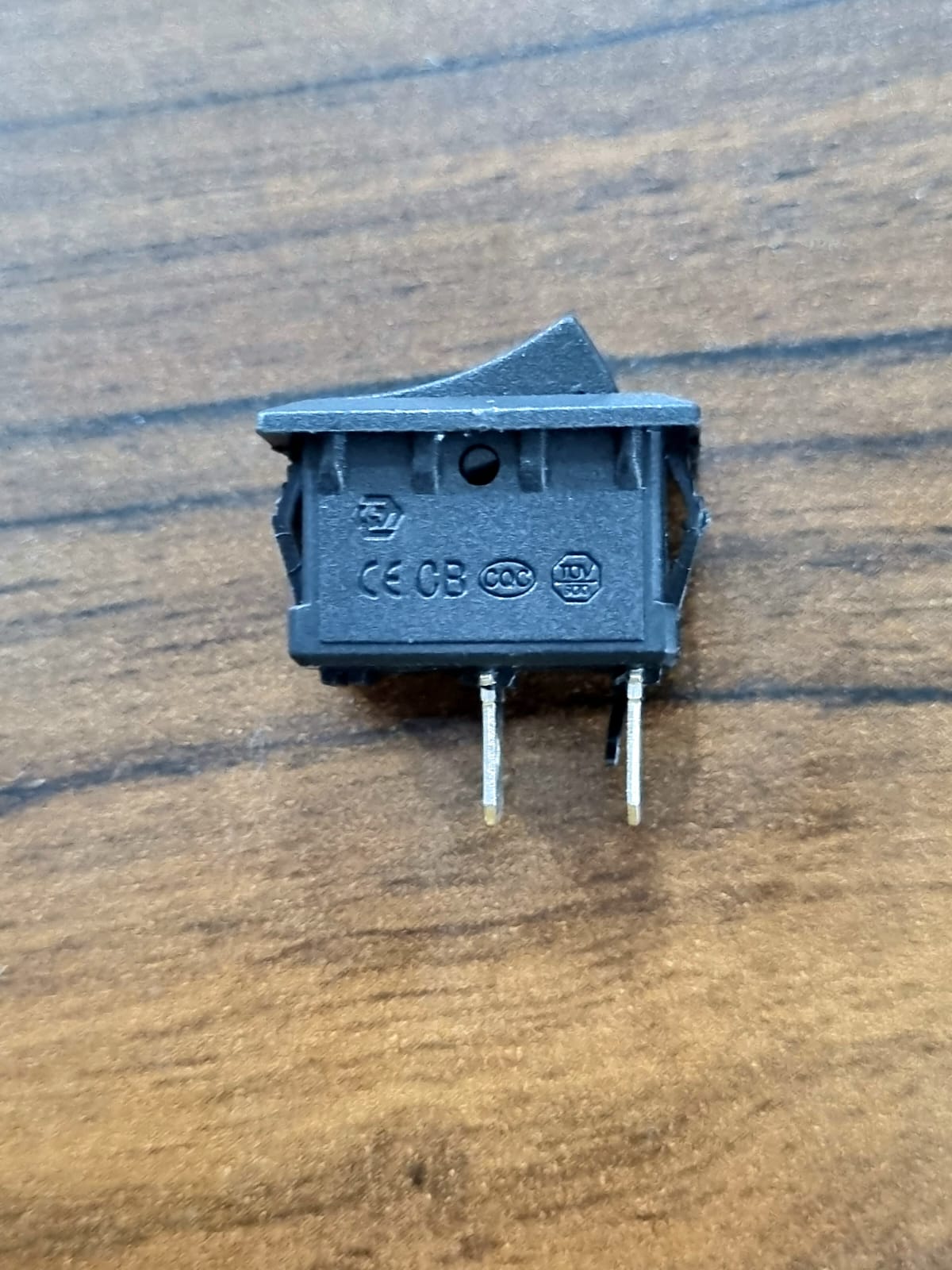 Rocker switch 2 pin segi hitam (switch karaoke hitam) | Lazada Indonesia