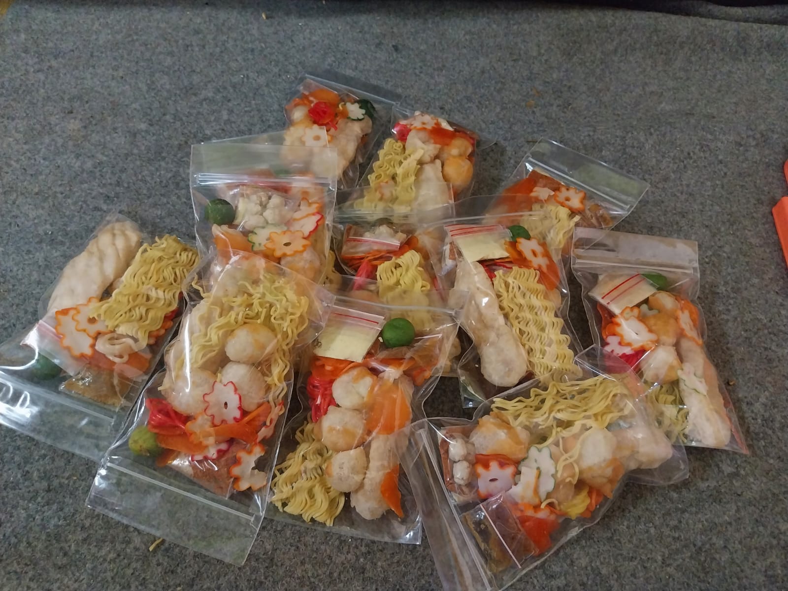 cod seblak instan viral isi 10 pcs | Lazada Indonesia