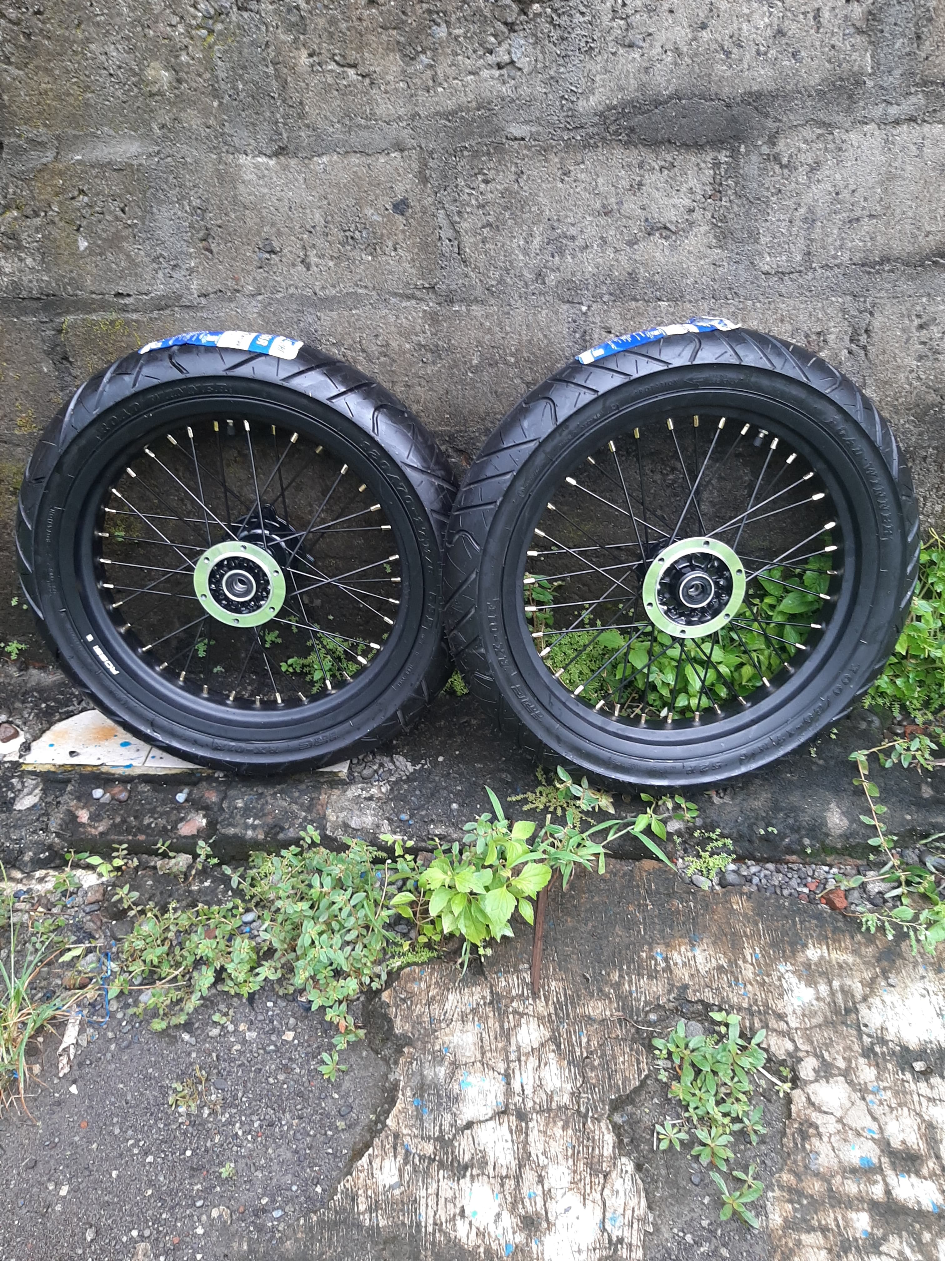 Roda Supermoto KLX Ban IRC Baru Ring 17 Wheelset Sumo D-Tracker Velg ...