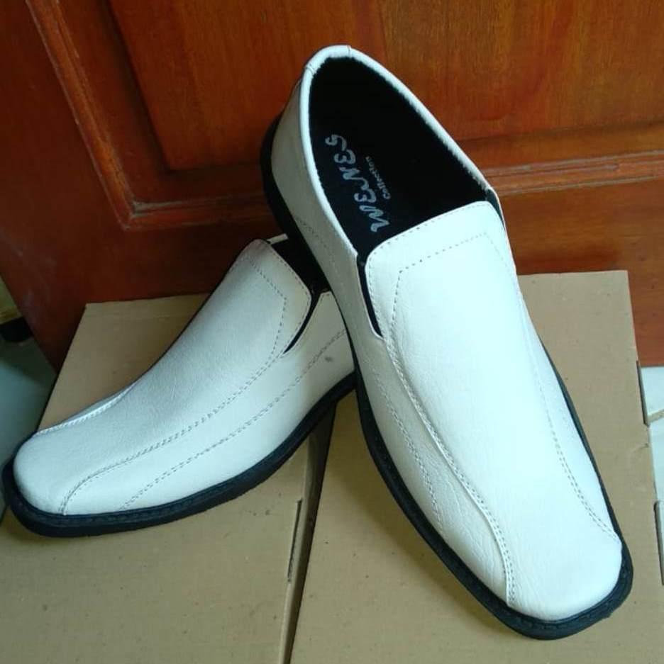 SEPATU SELOP LOAFER SLIP ON KERJA KANTOR FORMAL KULIT PUTIH WHITE PRIA ...
