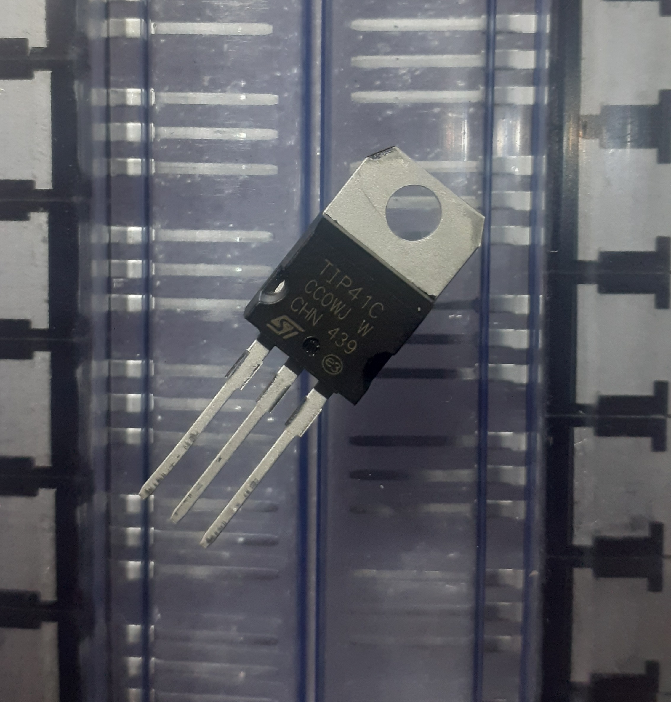 TIP 41 C Transistor ORI tip 41C NPN | Lazada Indonesia