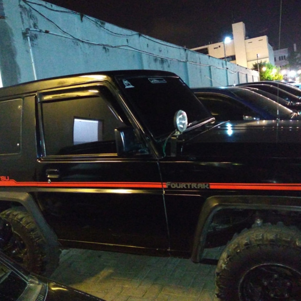 Sticker Taft Fourtrak Ruger Rocky Feroza Daihatsu Limited | Lazada ...