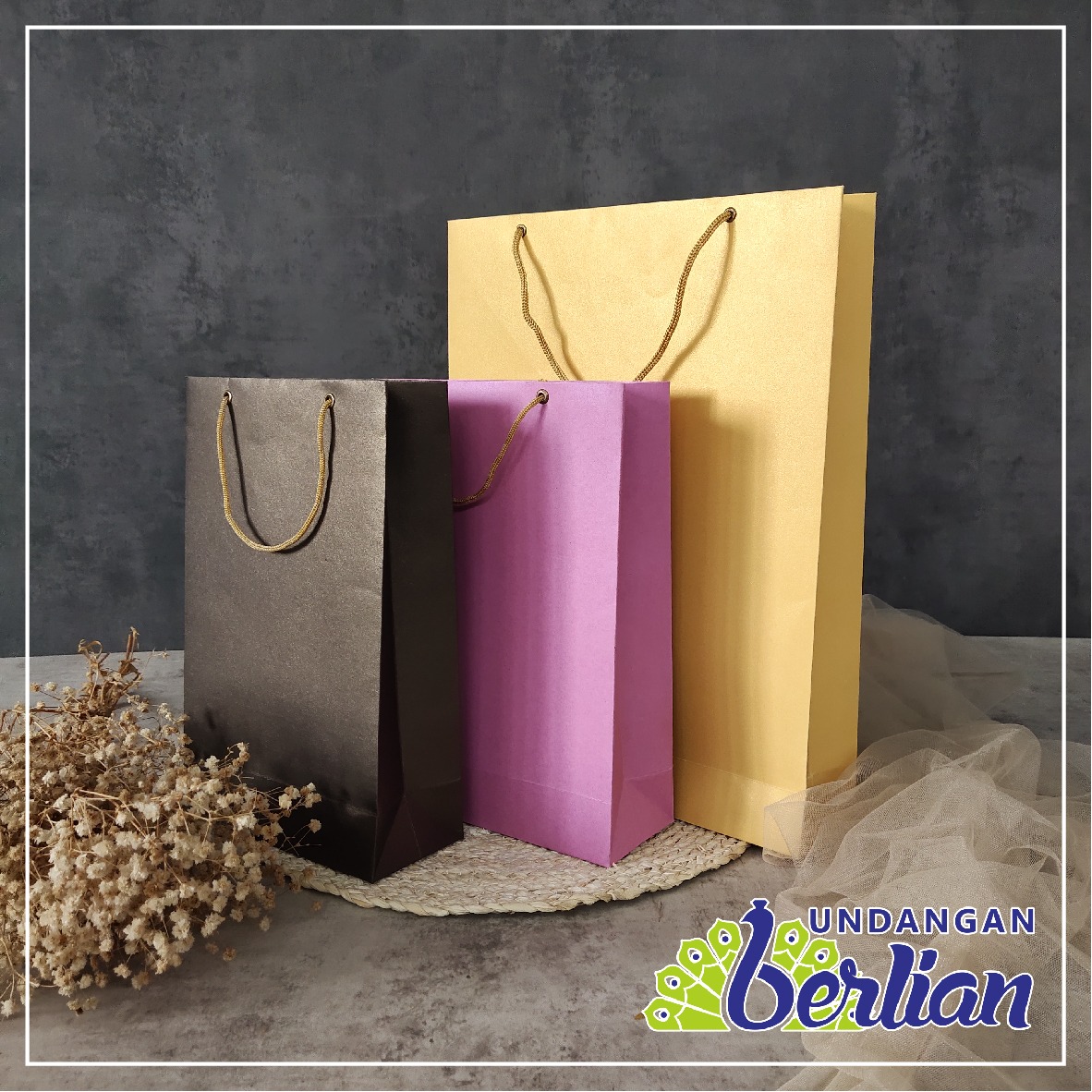 Paper Bag Bahan Jasmine , Paper Bag Polos Ukuran S M dan L , Tas Kertas ...