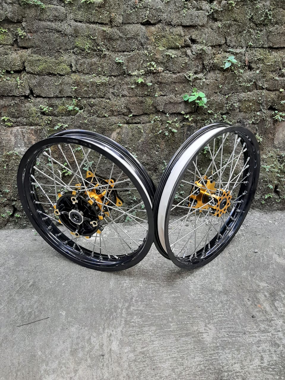 Velg CRF Herex Supermoto Velk Semi Cacing CRF 150 ukur 160-185 Ring 17 ...