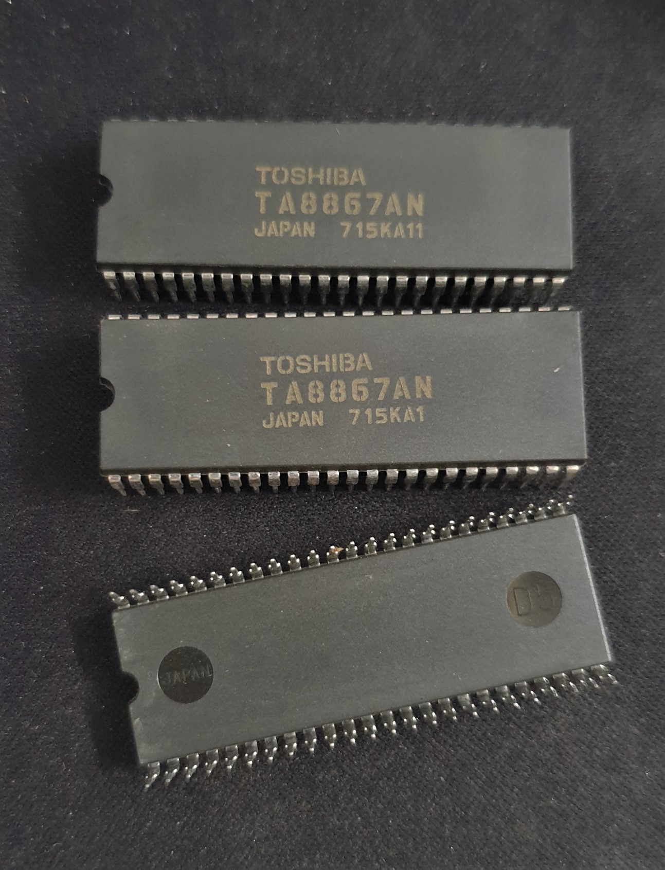 IC TA8867AN Video Chroma Sync Signal Processing utk PAL/NTSC-System TV ...