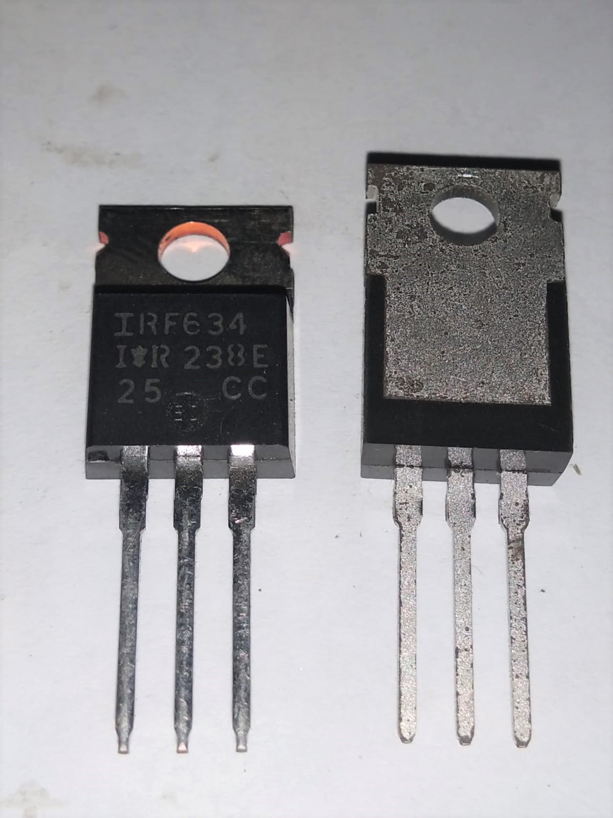 Transistor IRF634 N-Channel Power MOSFET 74W 250V 8.1A TO220AB | Lazada Indonesia