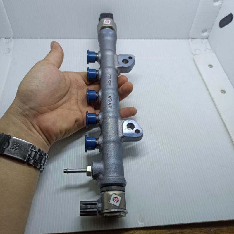 Common Rail Commonrail Coman Rail Hilux Revo Innova Reborn Fortuner VRZ ...