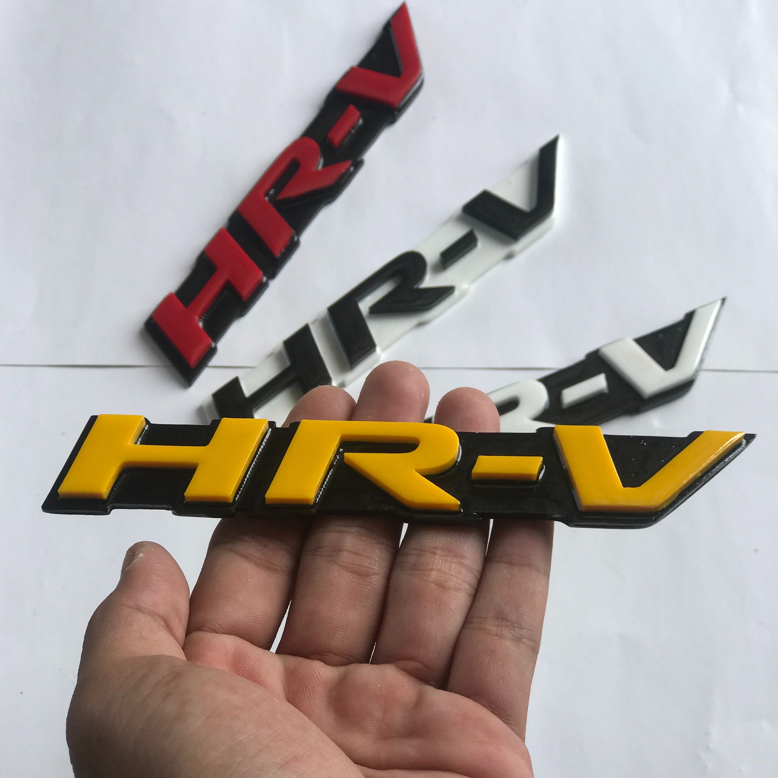 VARIASI EMBLEM MOBIL ESKTERIOR TULISAN 3 DIMENSI HR-V TIMBUL TERBARU ...
