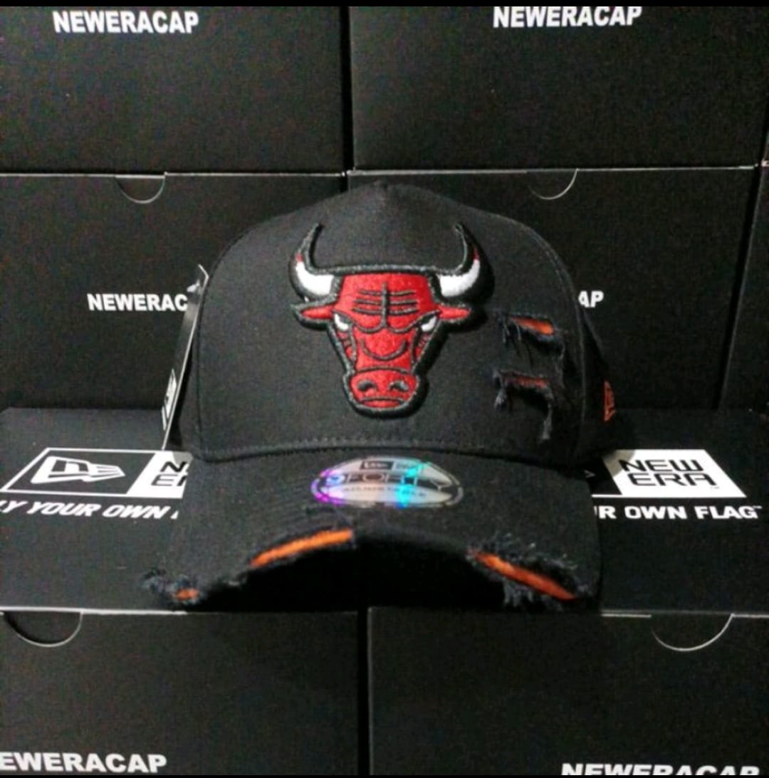 Topi Distro Premium Pria Keren 2022 Model Sobek Logo Bulls Topi Keren ...