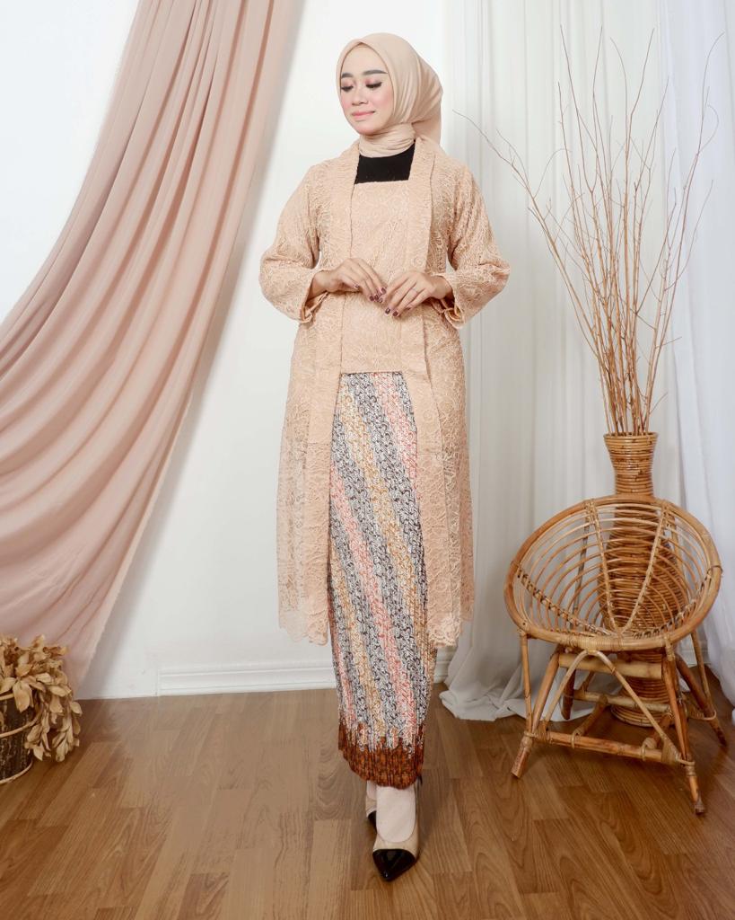 KEBAYA BROKAT KUTU BARU ROK LILIT - KEBAYA MODERN - KEBAYA WISUDA MURAH ...