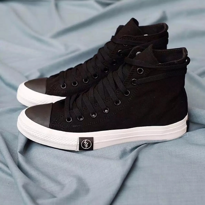 Promo Sepatu Pria keren converse70s All star both sepatu kasual kets ...