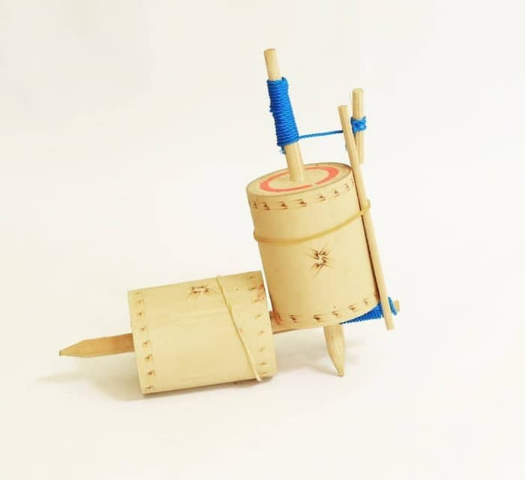 Mainan Tradisional Gasing Bambu Bersuara permainan lantai trandisioal ...