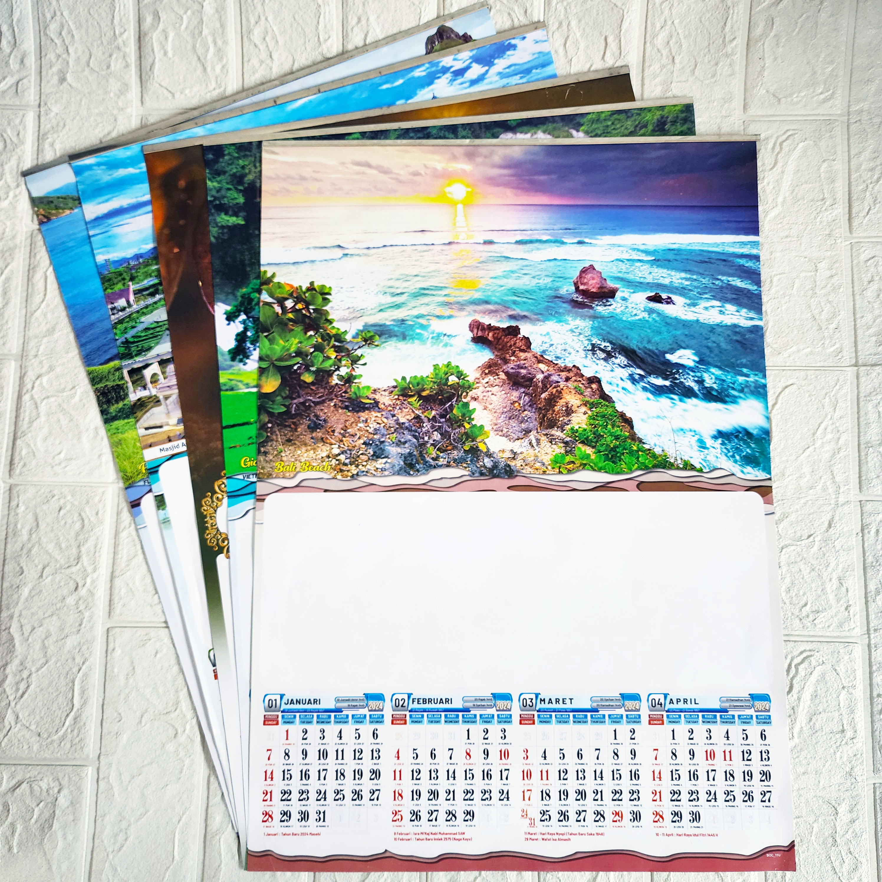 KALENDER 3 LEMBAR ATAU CATUR WULAN TAHUN 2024 DENGAN MOTIF DAN GAMBAR ...