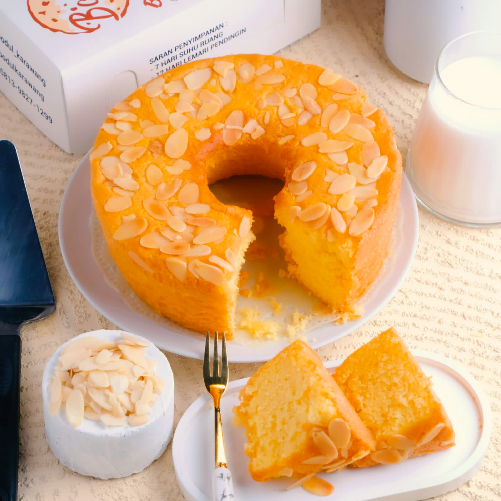 Kue Bolu Jadul BODUL Roti Cake Aneka Rasa Toping Ceres Almond Sukade ...