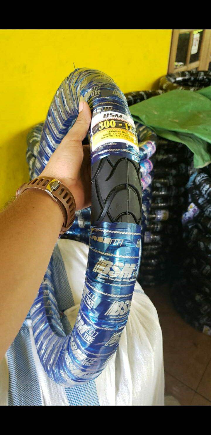 Ban Motor Ring 17 Ukuran 300-17 Ukuran Belakang Vixon old MegaPro ...