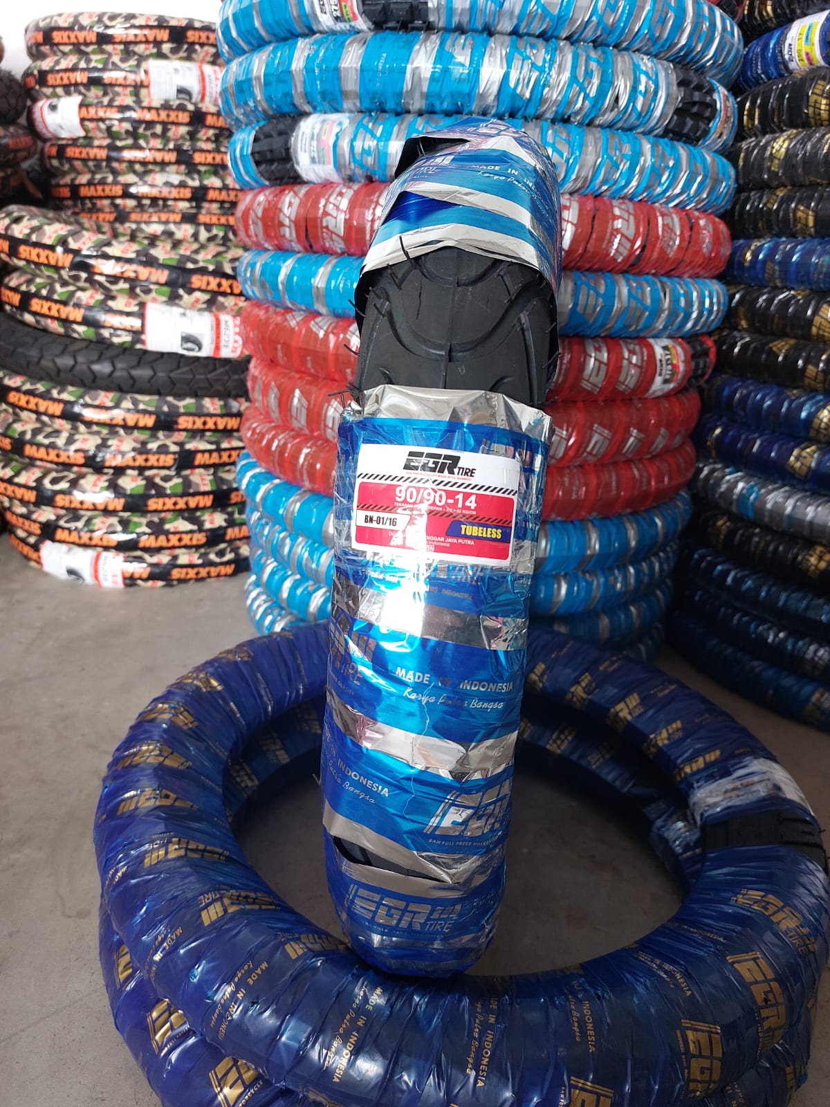 PAKET GROSIR !!! Ban Luar Motor EGR Belakang Ukuran 90/90-14 Ban Motor ...