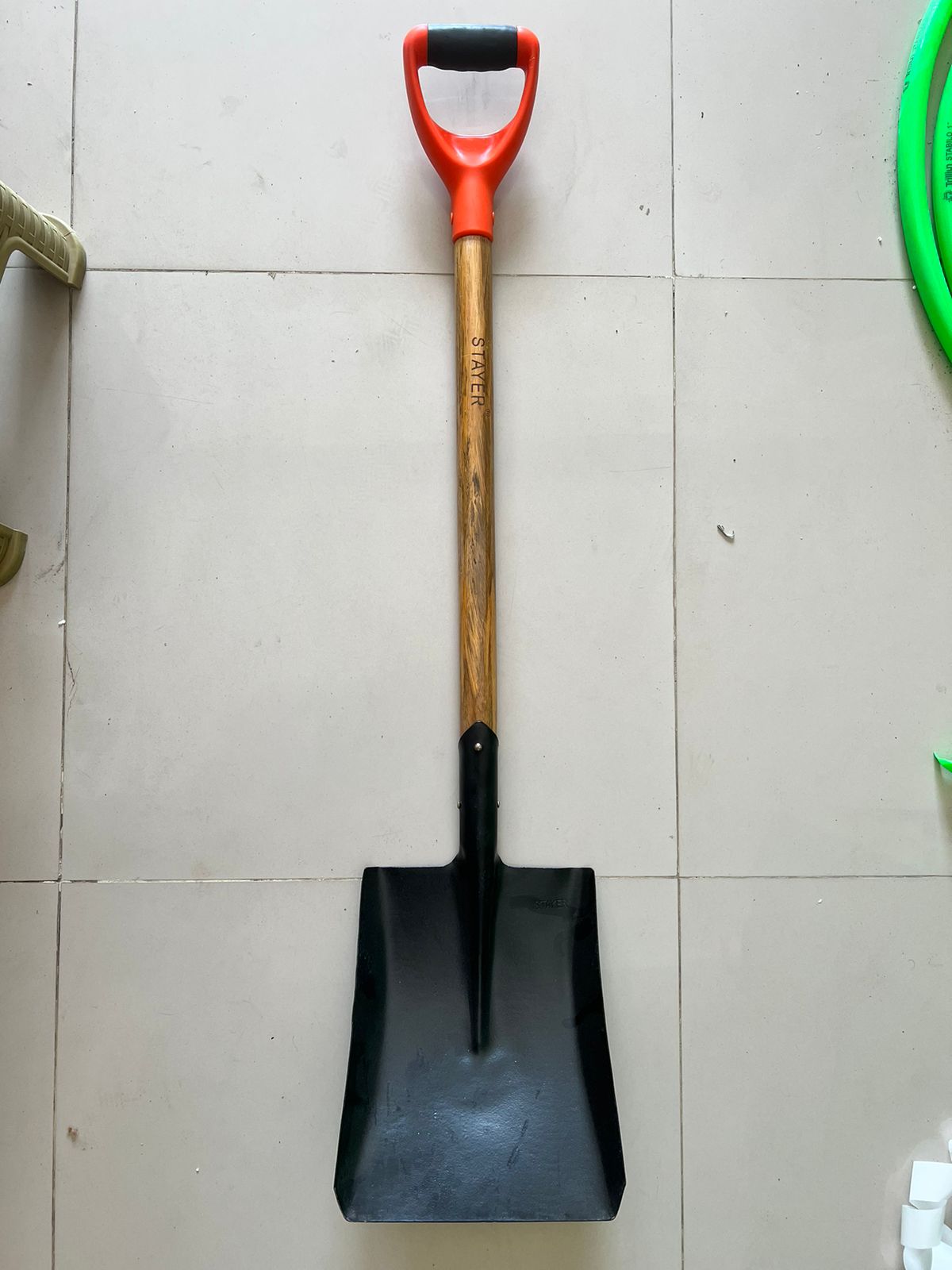 Sekop Pasir Gagang Kayu Plat Baja Merek STAYER | Lazada Indonesia