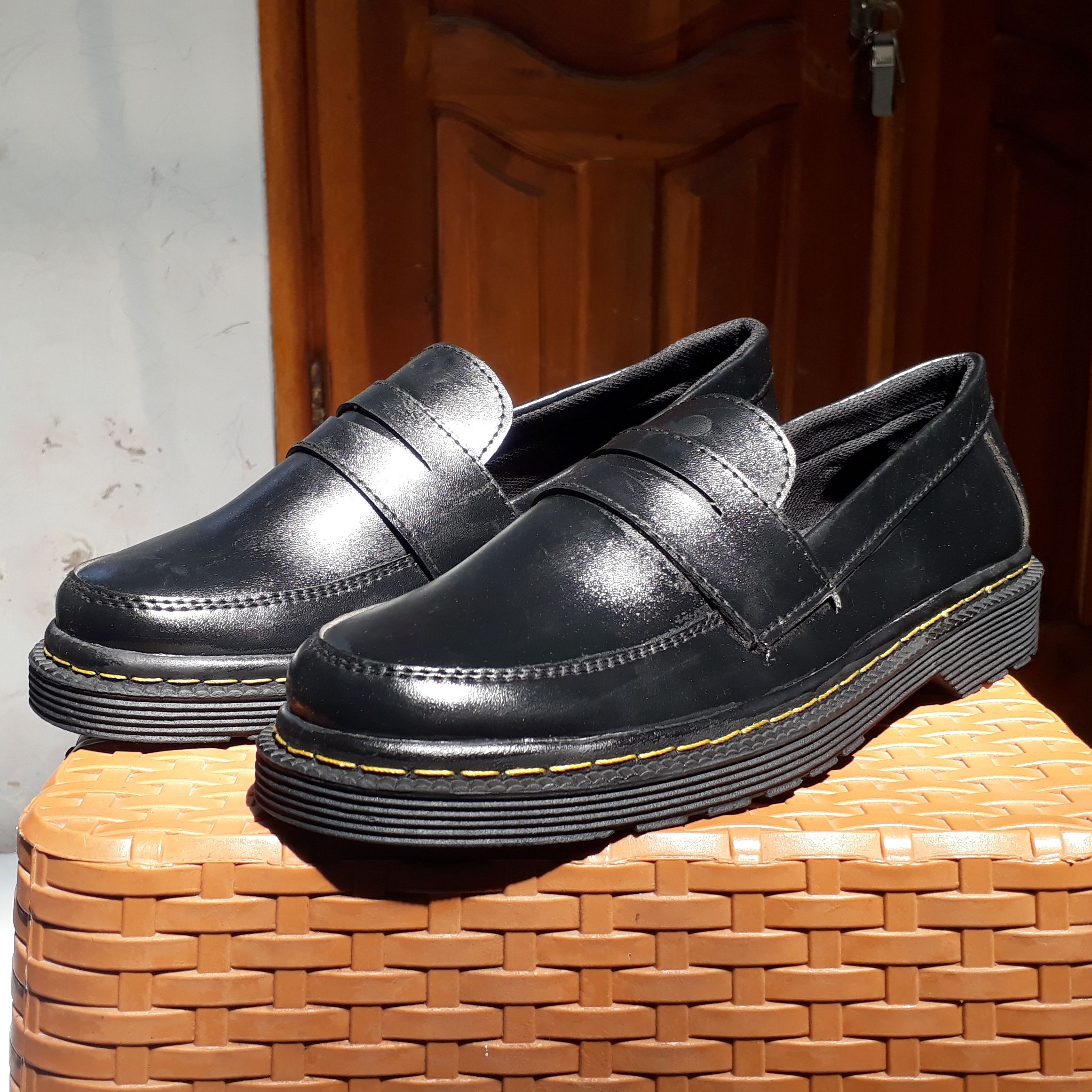 slip on loafer formal kerja kasual kantor dockmart | Lazada Indonesia