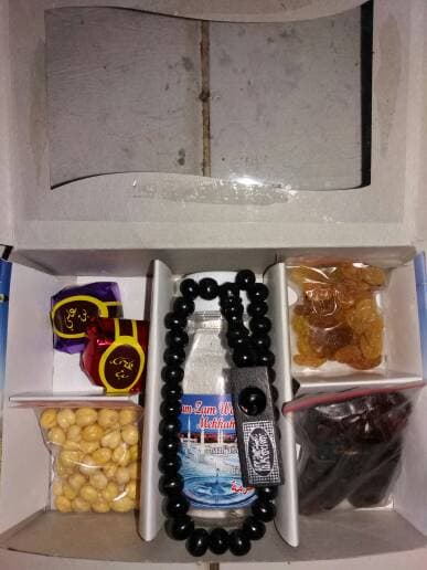 BISA COD Isi 100 Box paket oleh oleh haji dan umroh isi 6 macam pakai 2 ... BISA COD Isi 100 Box paket oleh oleh haji dan umroh isi 6 macam pakai 2 ...
