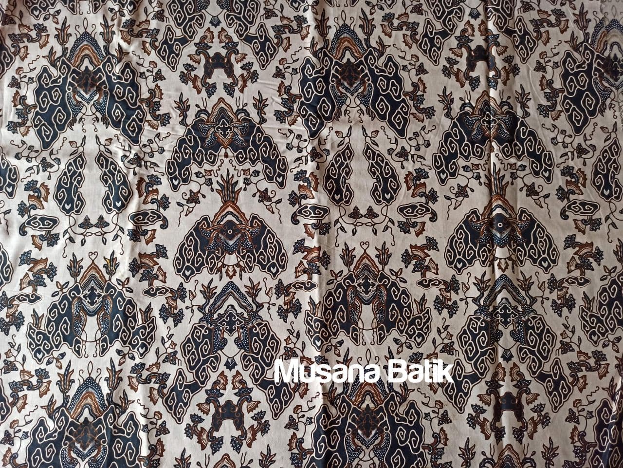 kain batik print motif megamendung kraton bahan seragam batik krem dan ...