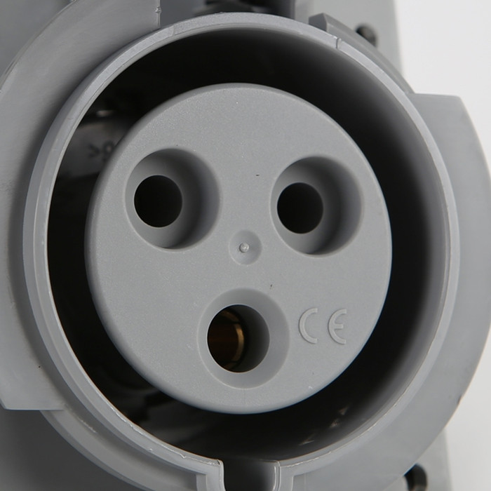 Legrand Panel Mounting Socket 2P+E / 3 Pin 32A P17 Tempra Pro | Lazada ...