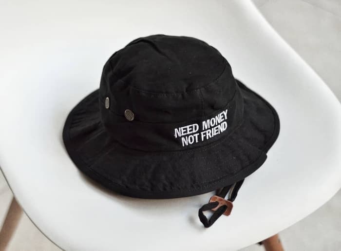 topi travel hat rimba need money not friend full black | Lazada Indonesia