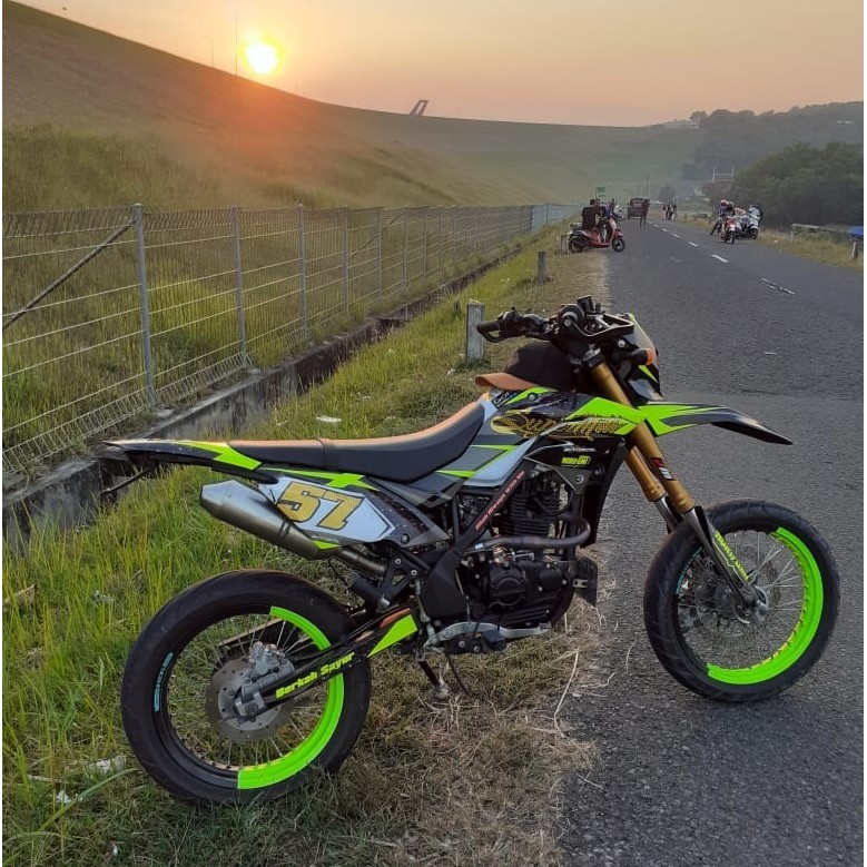 Sticker Decal KLX BF 150 / Dtracker 150 Warna Fluo Stabilo Gold Karbon ...