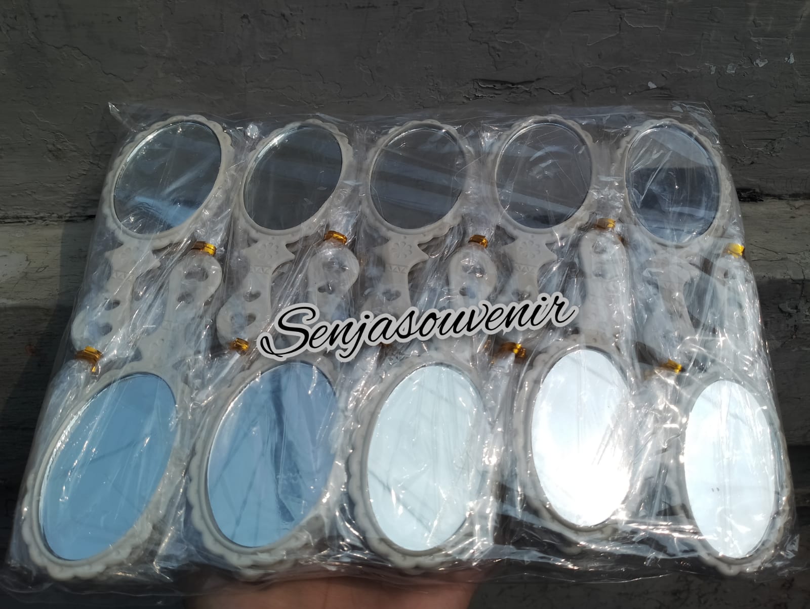 Isi (50pcs) souvenir kaca putih oval/kaca gagang oval putih kemasan ...
