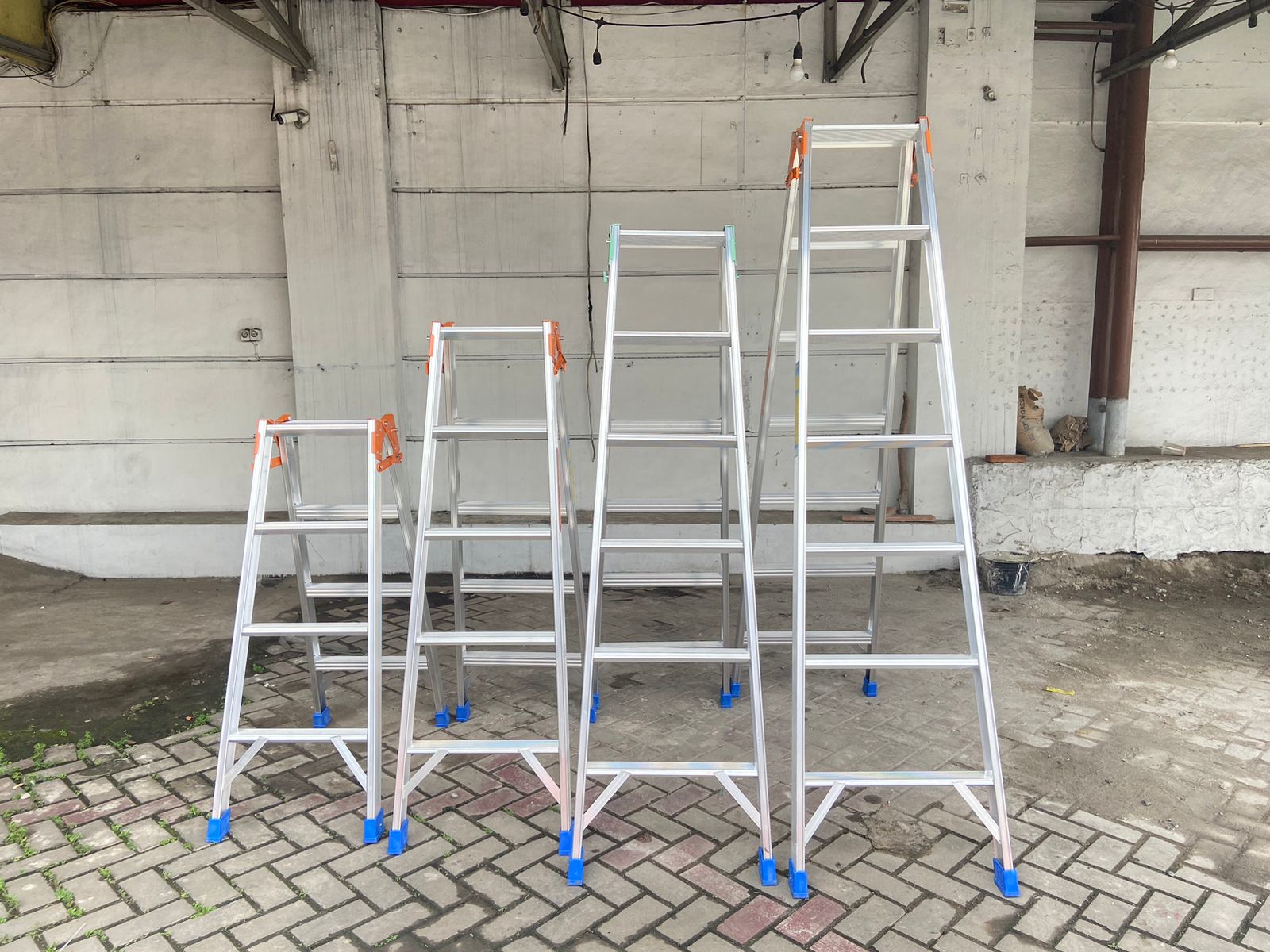 Tangga 1.8 M, Dua Fungsi Meter/Tangga Lipat/Tangga Aluminium/Tangga ...