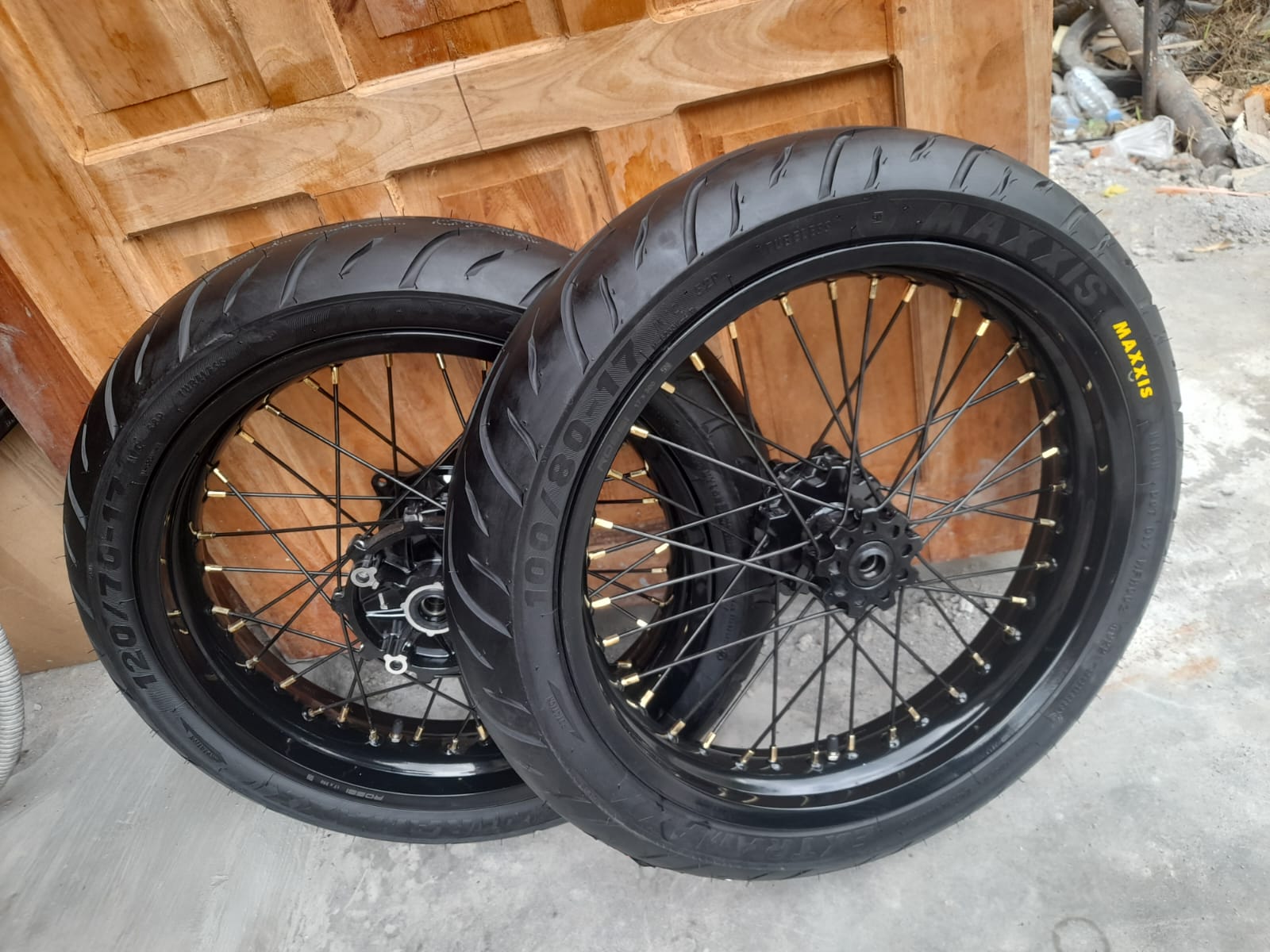 Roda Set Supermoto CRF 150 L Ring 17 Wheelset CRF 300 350 Ban Maxxis ...