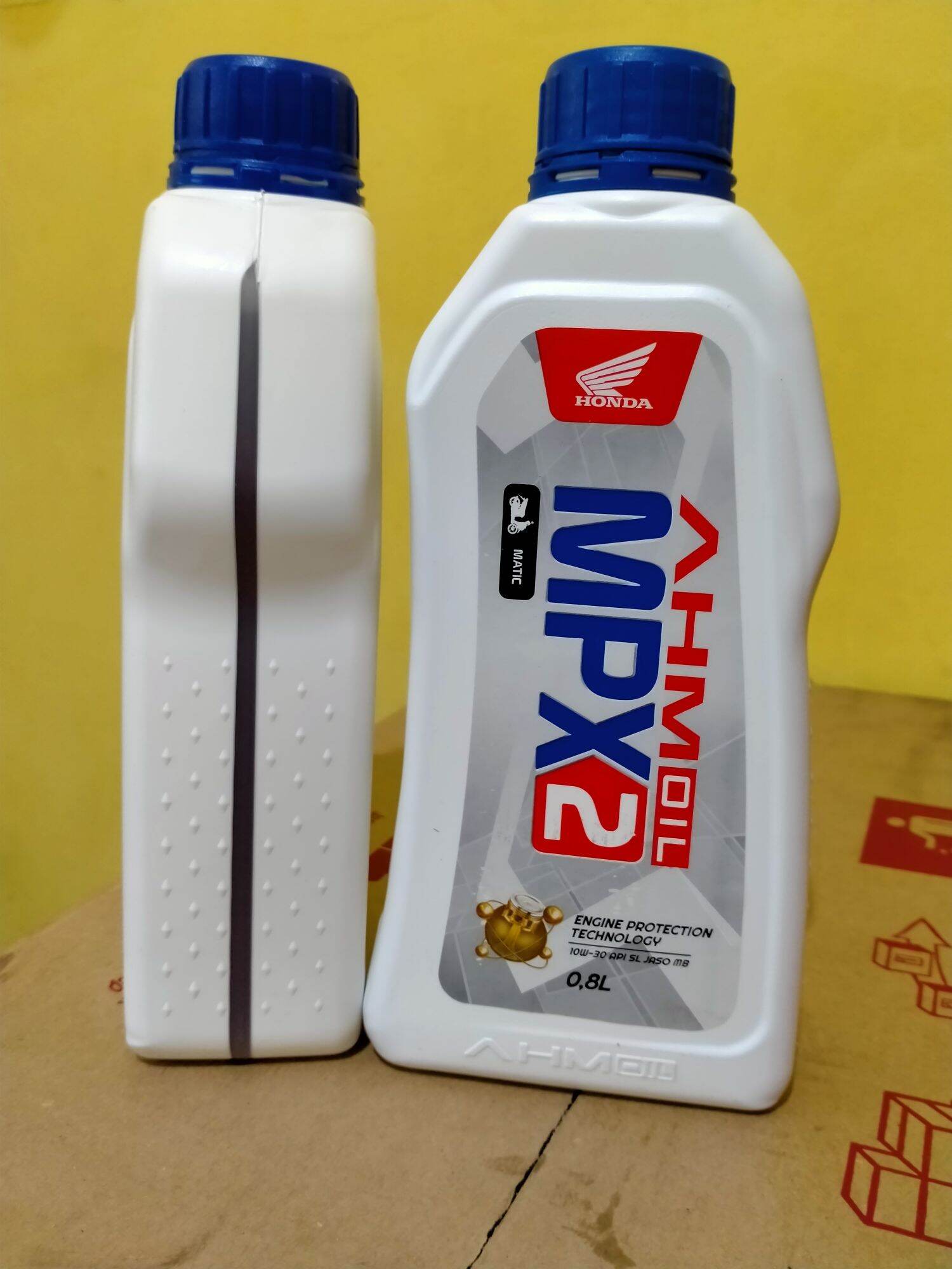 AHM OIL MPX2 0.8 L SAE 10W-30 JASO SL MB FOR MATIC | Lazada Indonesia