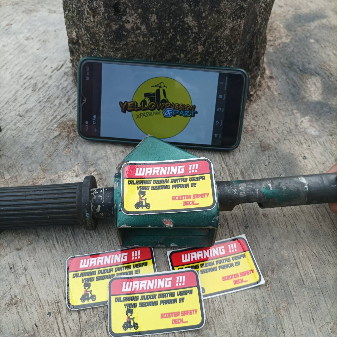 sticker vespa warning scooter safety deck | Lazada Indonesia
