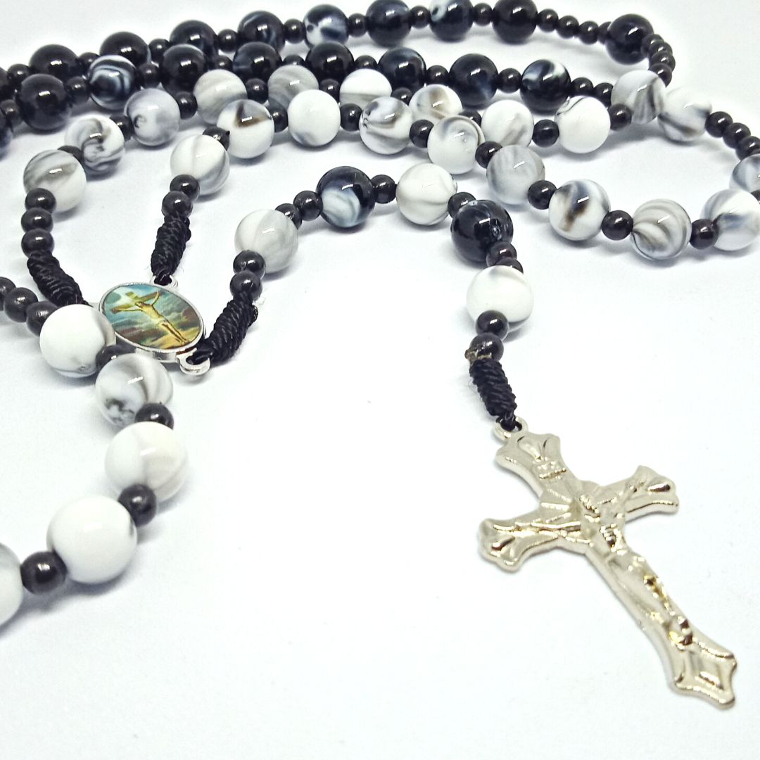 Kalung rosario marmer hitam putih bercorak | Lazada Indonesia