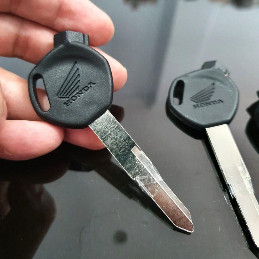 Bahan kunci motor honda beat Alur Kiri Bahan kunci duplikat beat jalur ...