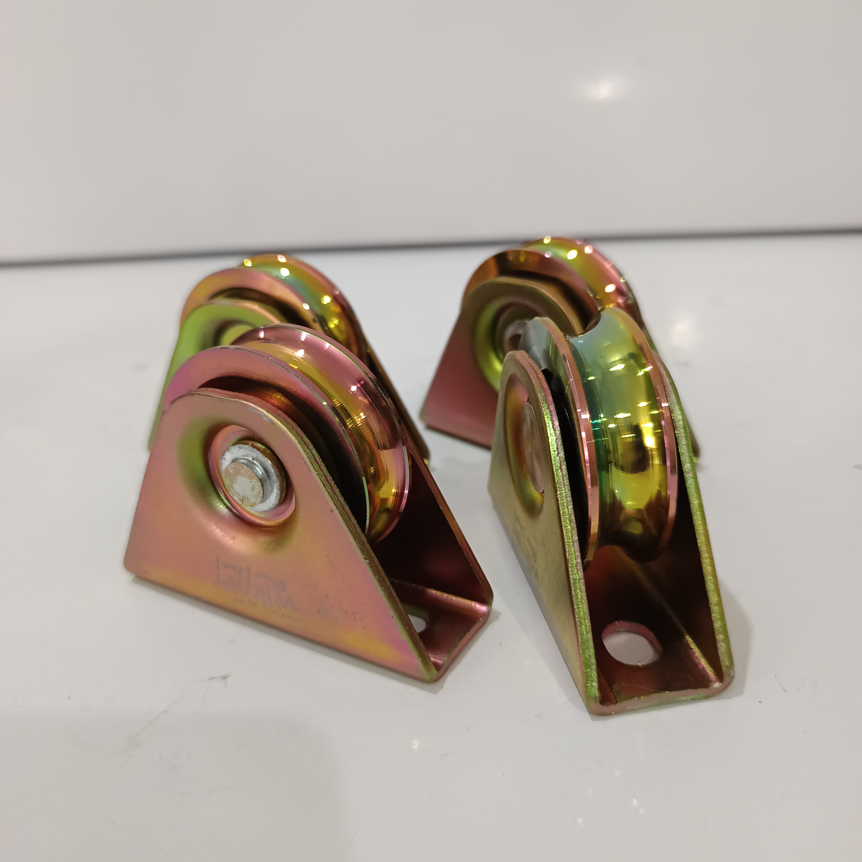 Roda Pintu Pagar Besi 50 mm Roda Pagar Besi Model U & V Roda Besi Pagar ...