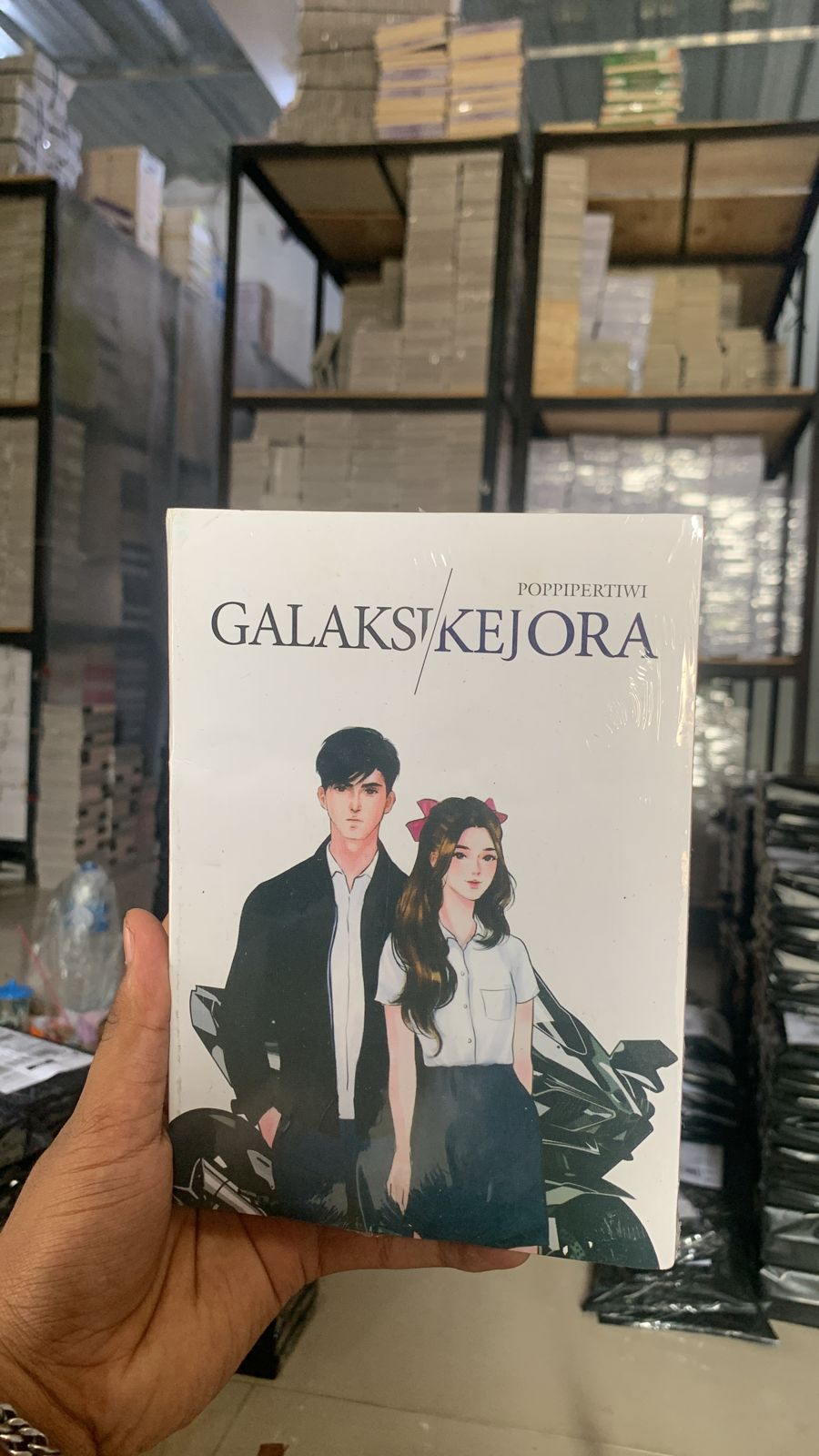 Novel Poppi Pertiwi / Septihan / Galaksi Kejora / Galaksi / DLL / BONABOOKS | Lazada Indonesia