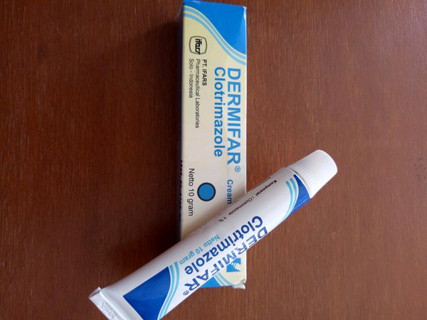 Dermifar clotrimazole-Salep Obat Gatal Selangkangan - Kurap - Kadas ...