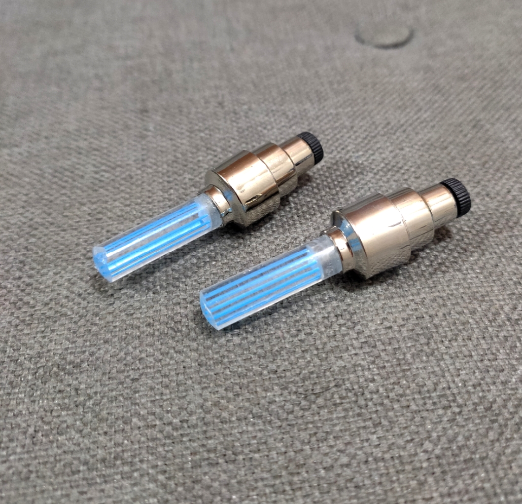 PROMO TERMURAH 1 PASANG TUTUP PENTIL LED NYALA SUDAH TERMASUK BATRAI ...