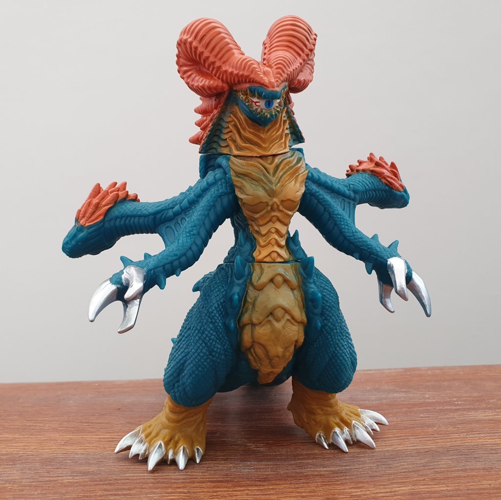 Figure Monster Gargorgon Kaiju musuh Ultraman ultra hero figur Vinyl ...