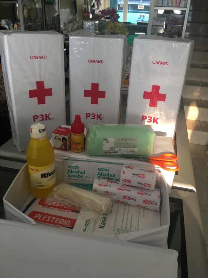 Kotak P3K Mobil Onemed Komplit | Lazada Indonesia Kotak P3K Mobil Onemed Komplit | Lazada Indonesia